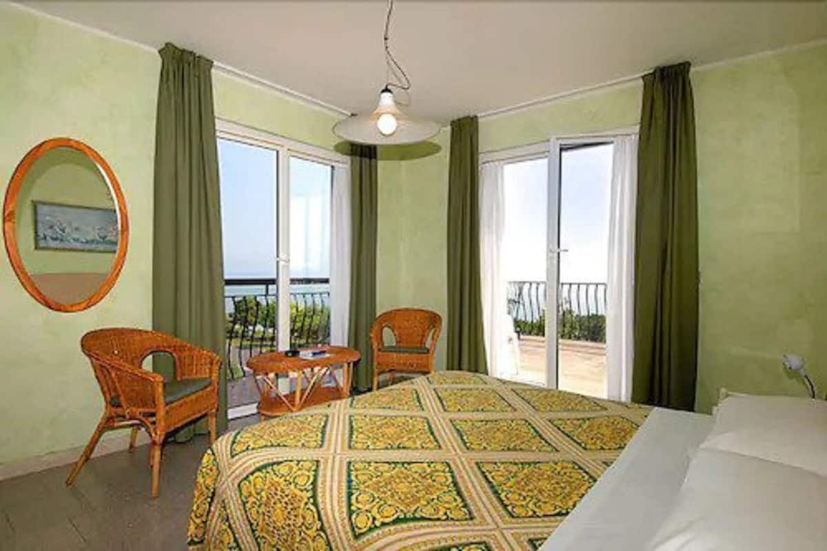 Quarto casal | Cofres nos quartos, Wi-Fi de cortesia