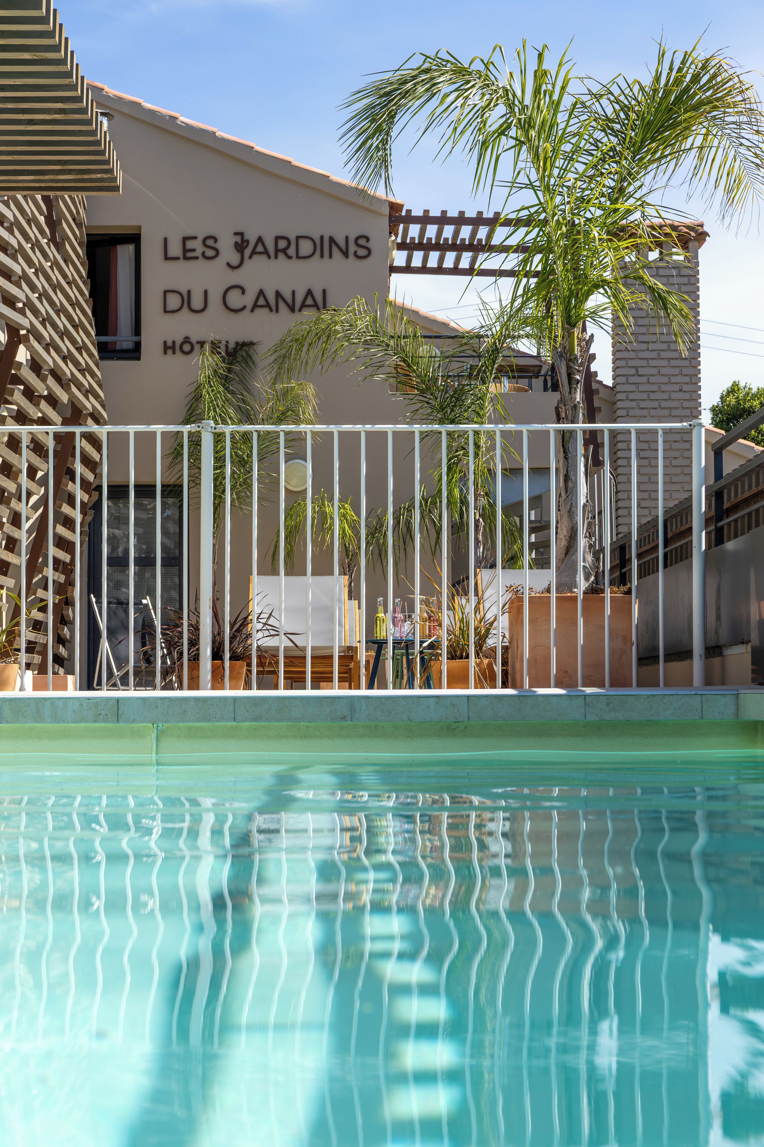 Piscina exterior, da(s) 10:00 à(s) 22:00, espreguiçadeiras 