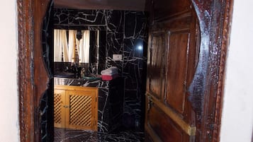 Chambre Suite en Duplex | Cofre no quarto, quartos insonorizados