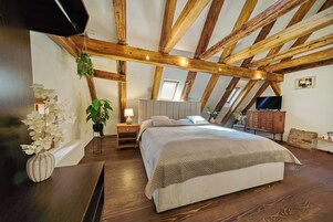Suíte (Attic) | Camas Select Comfort, ferros/tábuas de passar roupa, Wi-Fi de cortesia