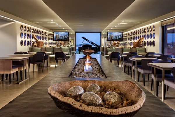 3 bares/lounges, bar de petiscos