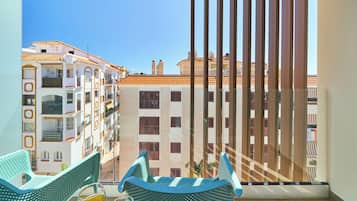 Quarto casal superior, terraço | Cofres nos quartos, escrivaninha, quartos à prova de som