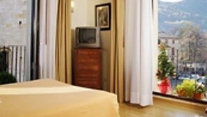 Quarto casal júnior | Escrivaninha, camas extras/dobráveis (sobretaxa), Wi-Fi