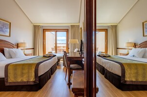 Minibar, cofre no quarto 