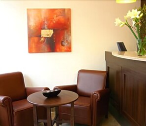 Área de estar no saguão