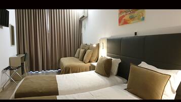 Quarto Familiar | Secretária, secretária adequada para computadores portáteis