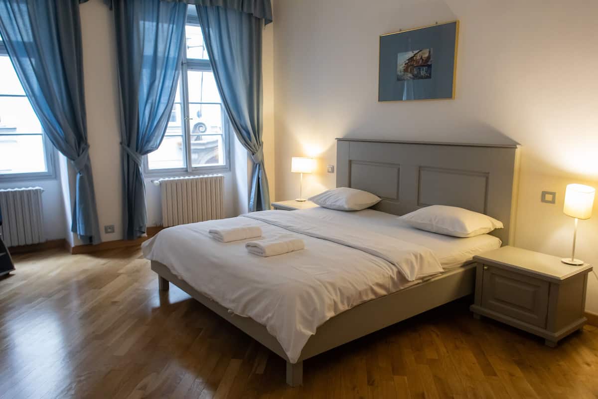 Apartamento | Ferro/tábua de engomar, berços/camas para crianças grátis, Wi-fi grátis 