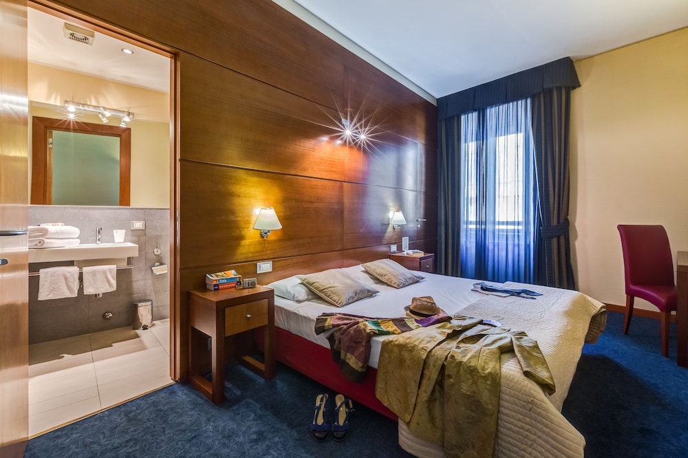 Rovati Guest House - Rome