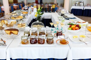 Pequeno-almoço tipo buffet diário incluído 