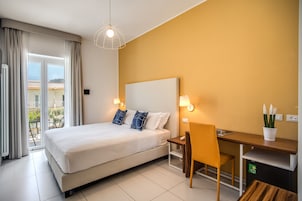 Quarto Duplo ou Twin, vista para a piscina | Varanda