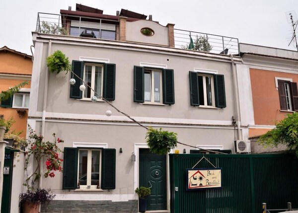 Abbraccia Morfeo - Rome