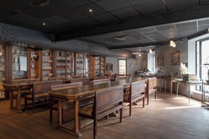 Pequeno-almoço tipo buffet diário (22.5 EUR por pessoa) 