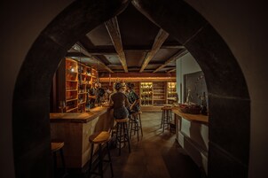 4 restaurantes: opção de almoço e jantar