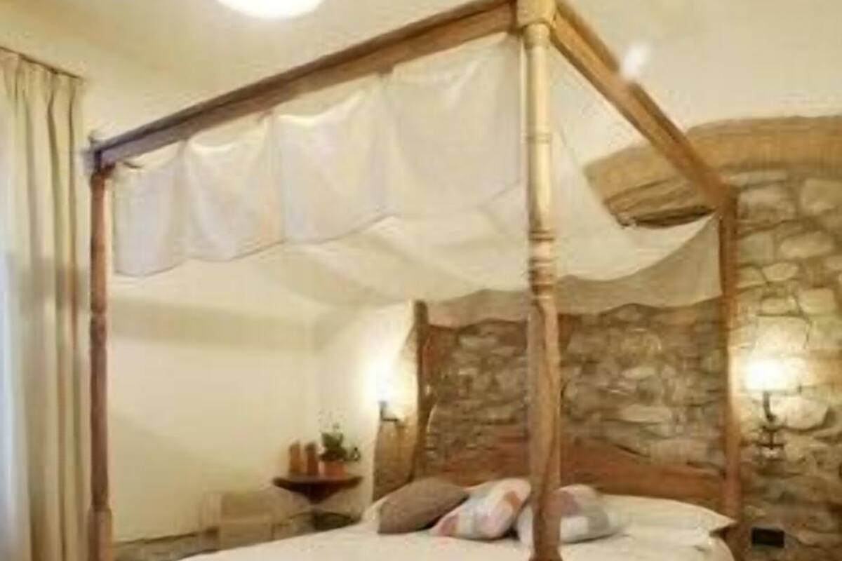 1 quarto, cofre no quarto, cortinas/cortinados opacos 