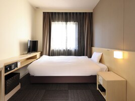 Cofres nos quartos, escrivaninha, Wi-Fi de cortesia