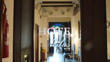 Entrada (vista interior)