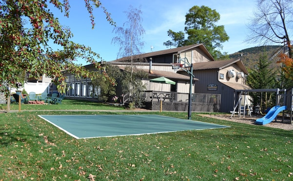 The Kancamagus Lodge - New Hampshire (State)