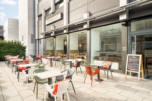 Pequenos-almoços, almoços e jantares servidos 