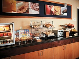 Pequeno-almoço completo diário incluído