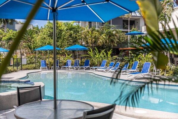 Tropical Garden View Apartment - Port Douglas
