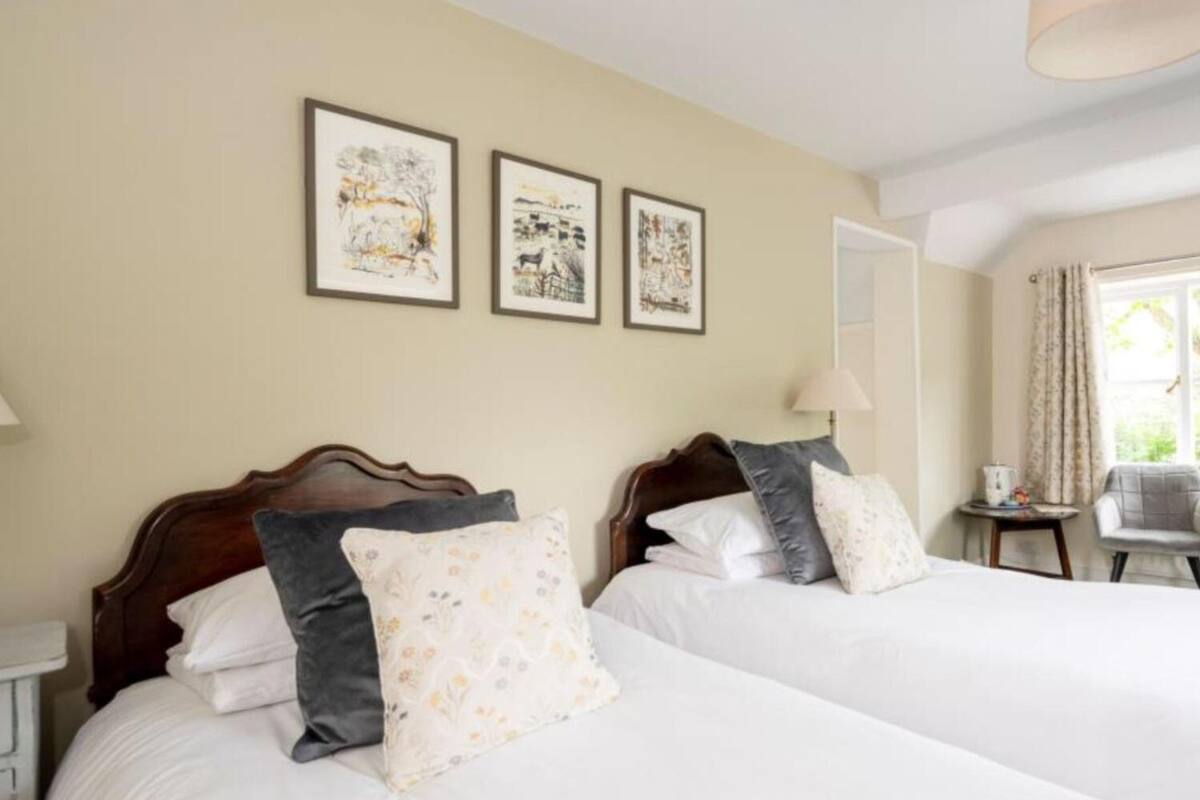 Quarto Twin, casa de banho anexa