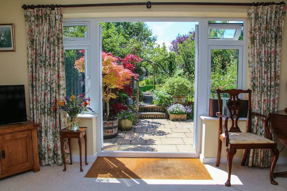 London Road Guest Accommodation - Chippenham