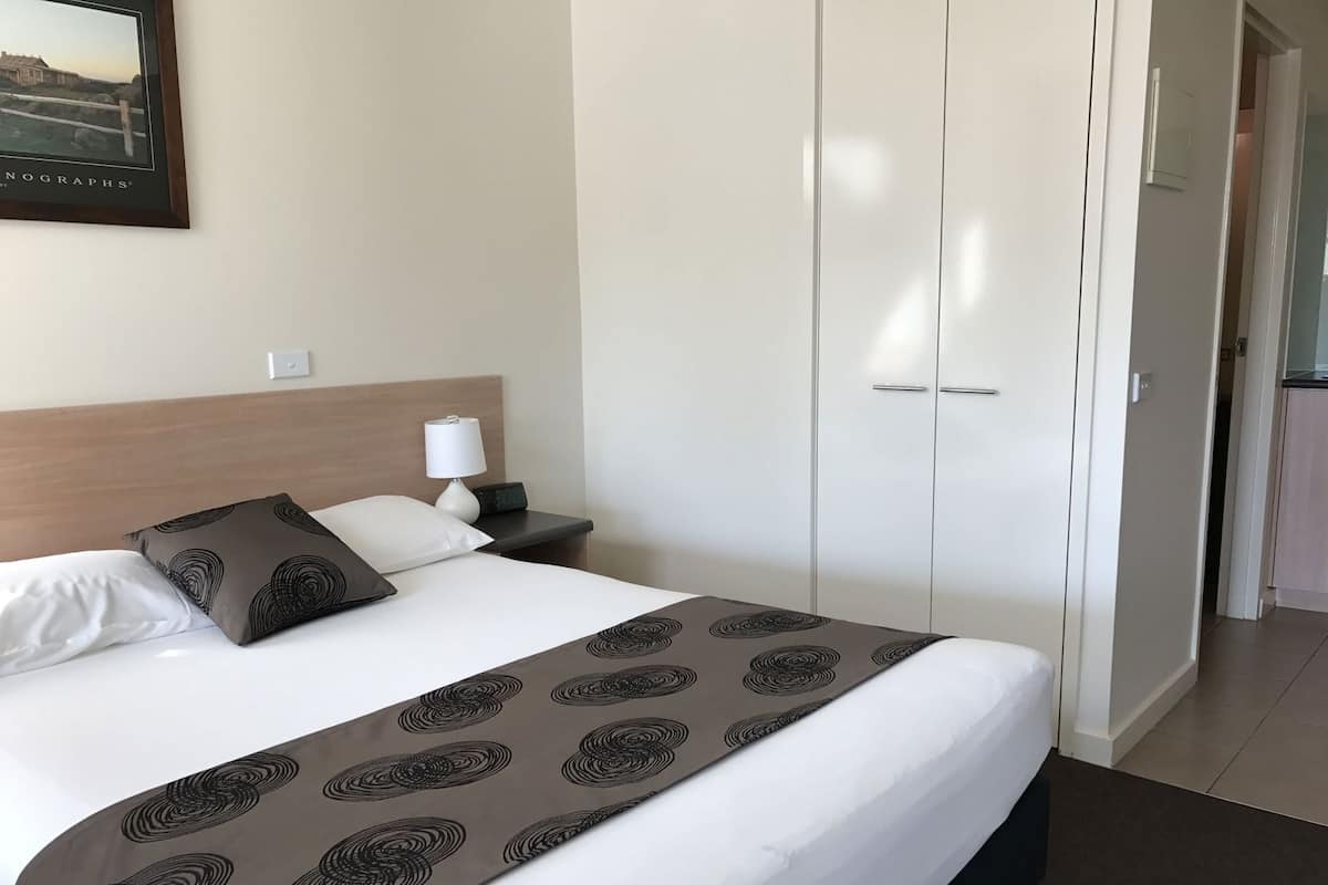 Camas de colchão Select Comfort, minibar, com mobília individualizada