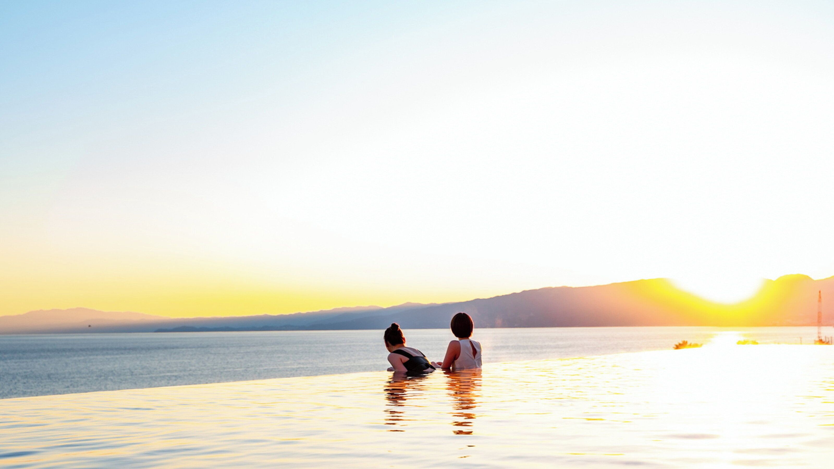 Piscina exterior sazonal 