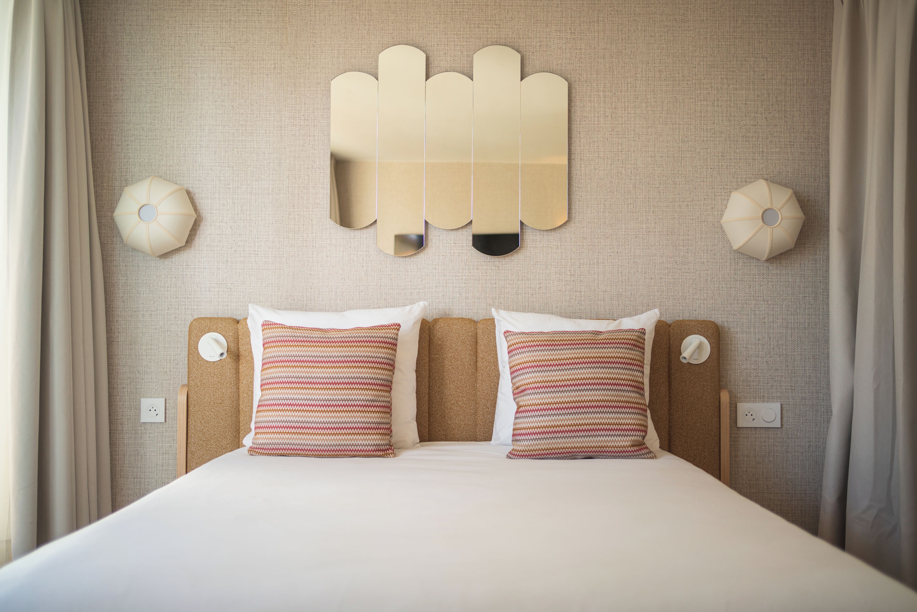 Quarto Duplo Superior, 1 cama queen-size, vista para o mar (panoramique) | Cortinas/cortinados opacos, berços/camas para crianças grátis 