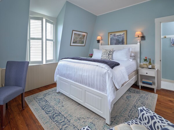 The Old Manse Inn - Harwich, MA