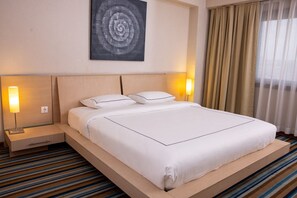 Roupa de alta qualidade, camas de colchão Select Comfort, minibar