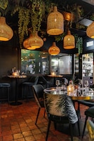 Pequenos-almoços, almoços e jantares servidos