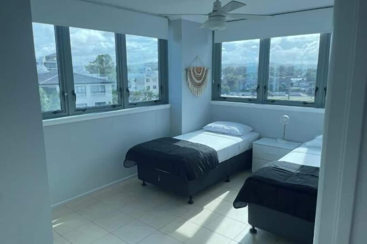 1 quarto, individualmente decorados, individualmente mobiliados