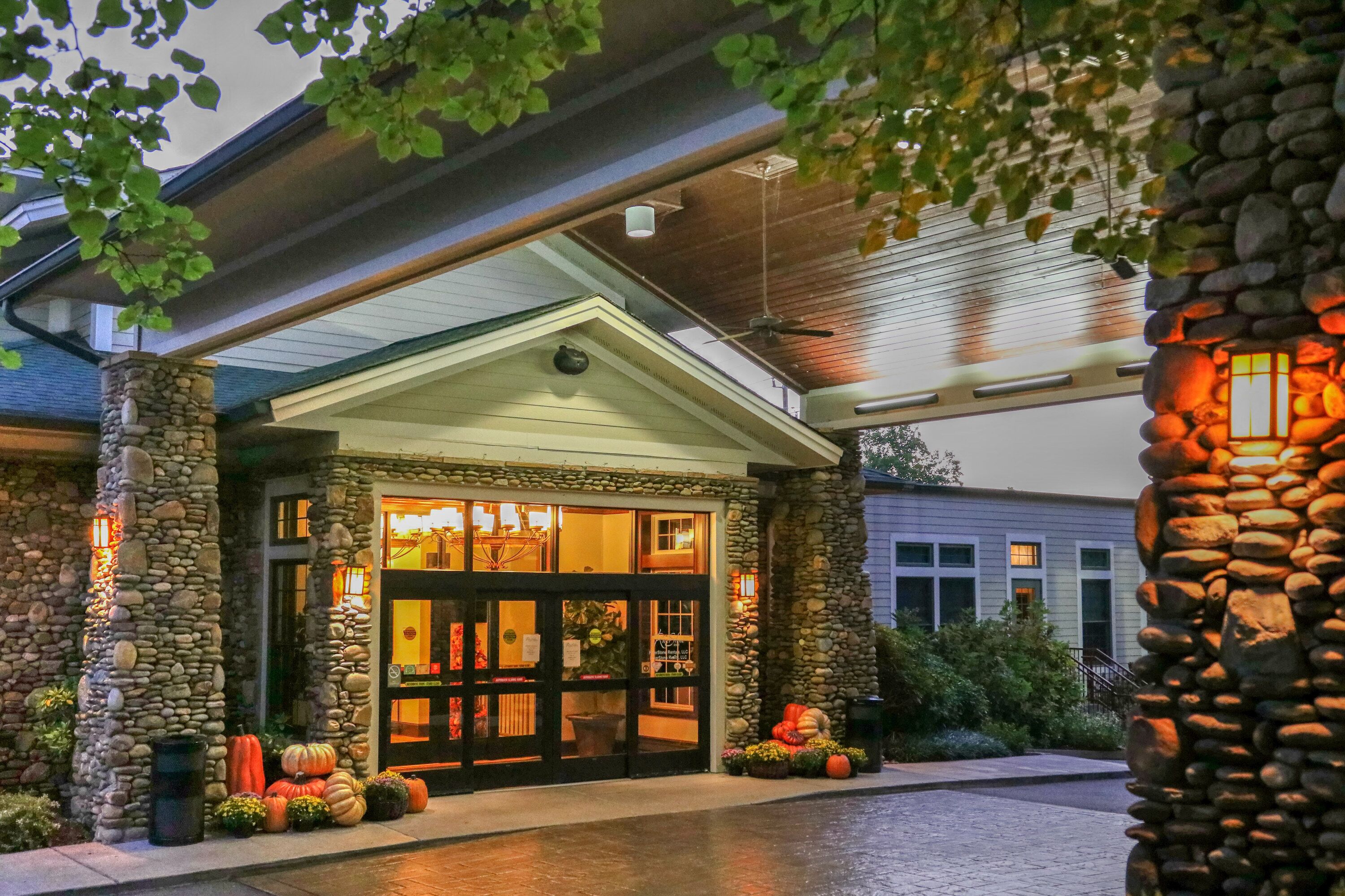 RiverStone Condo Resort & Spa Reviews, Deals & Photos 2024 - Expedia