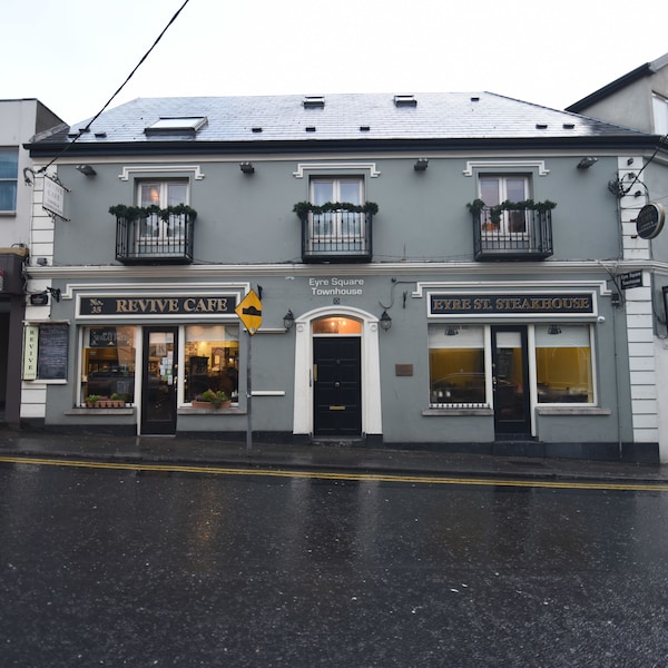 Eyre Square Townhouse - Galway