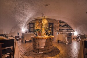 Pequenos-almoços, almoços e jantares servidos 