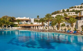 Piscina interior, piscina exterior 