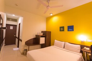 Quarto (Smart Saver) | Frigobar, cofres nos quartos, Wi-Fi de cortesia