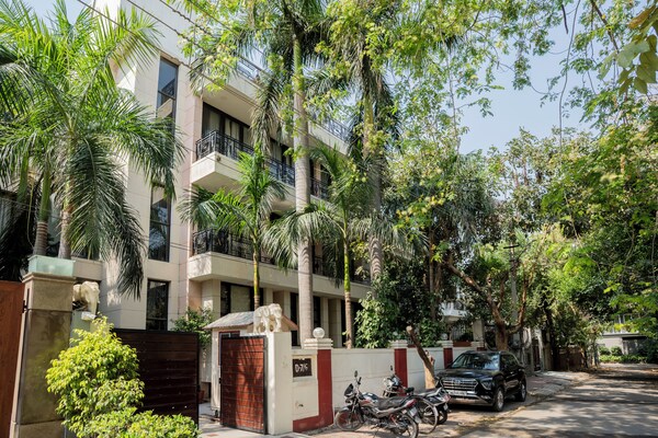 Ahuja Residency Parklane - Gurugram