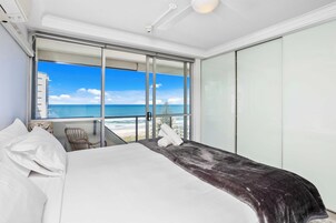 Apartamento Design, 1 quarto, vista para o oceano | Roupa hipoalergénica, edredões de penas, com decoração personalizada 