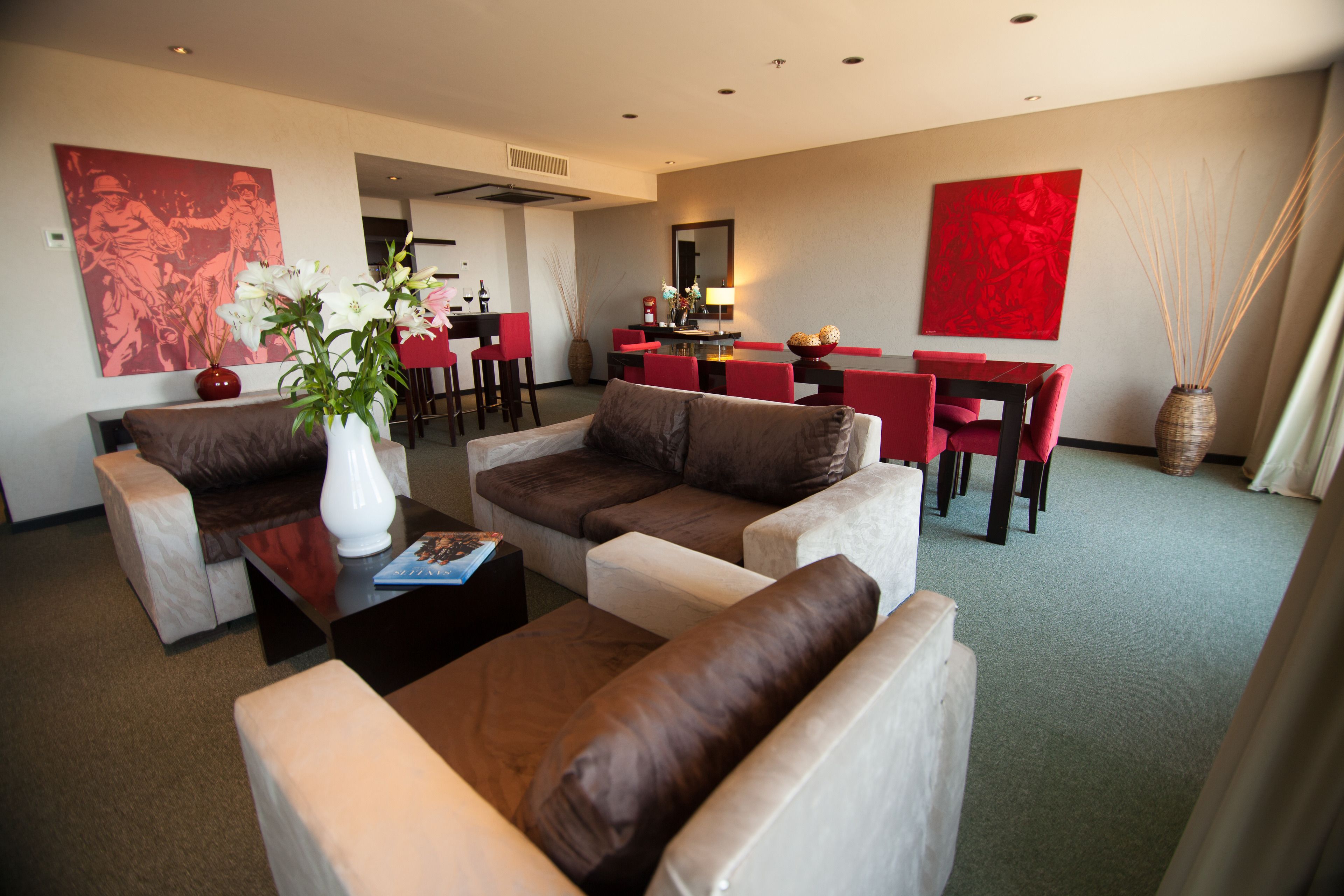 Televisor de ecrã plano de 32 polegadas com canais via satélite 