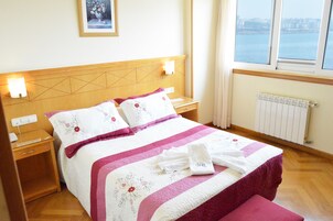 Quarto Duplo Deluxe, vista para o oceano | Roupa de alta qualidade, secretária, Wi-fi grátis