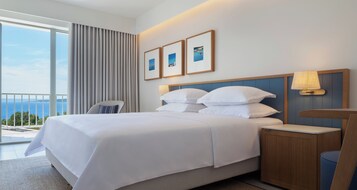 Quarto casal standard, sacada, de frente para o mar | Frigobar, cofres nos quartos, escrivaninha, Wi-Fi de cortesia