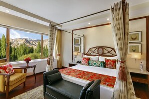 Heritage Suite with Garden View | Vista do quarto