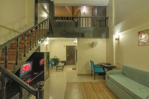 Penthouse, 1 quarto | Roupa de alta qualidade, secretária, ferro/tábua de engomar 