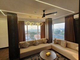 Quarto quádruplo família, 2 quartos, vista para a cidade | Vista para a cidade