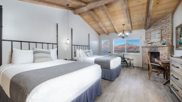 Quarto premier, 2 camas Queen | Wi-Fi de cortesia, roupa de cama