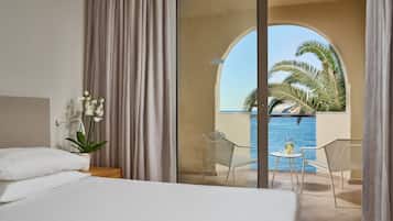 Deluxe Junior Suite, Sea View | Vista do quarto