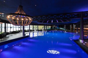 Sauna seca, banheira de hidromassagem, sauna a vapor