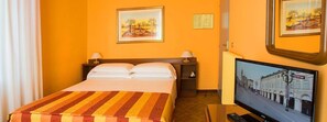 Quarto Individual | Cofre no quarto, secretária, berços/camas para crianças, Wi-fi grátis 
